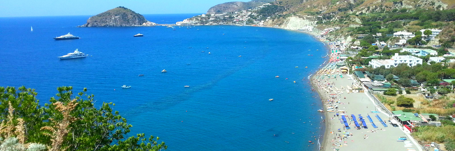 Spiaggia della Chiaia - Forio D'Ischia | Ischiaprenota Blog